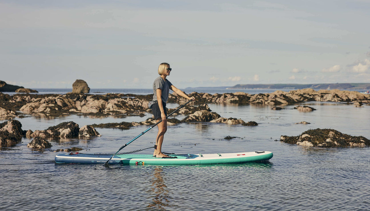 Red Paddle Co 12'0" Voyager MSL Inflatable Paddle Board Package – Red ...