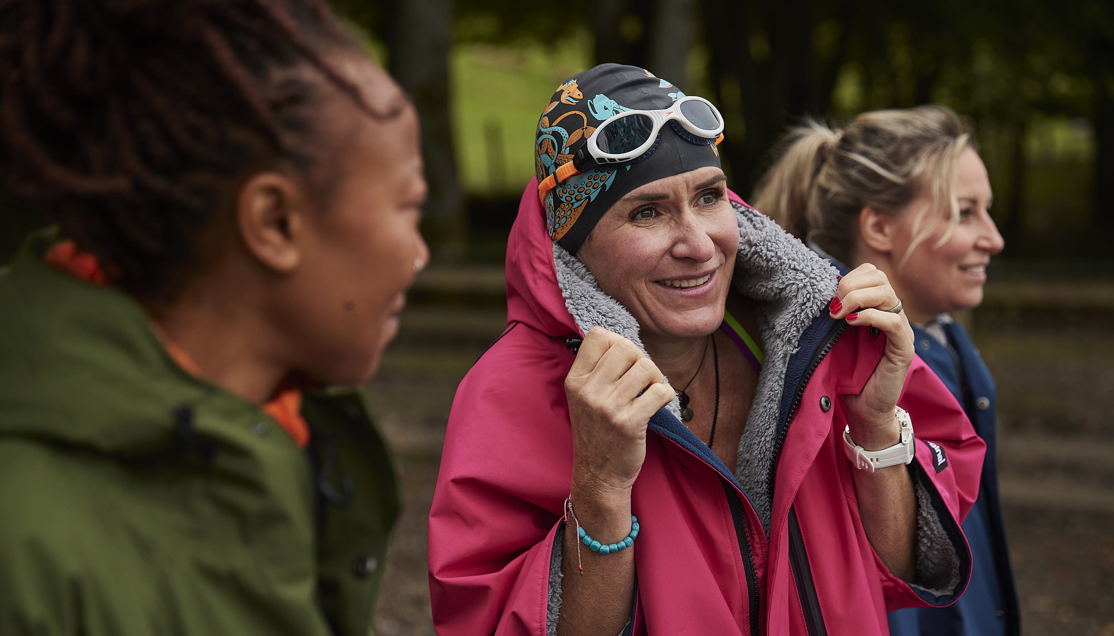 Red Original Women's Short Sleeve Pro Dry Change Robe EVO - Fuchsia ...