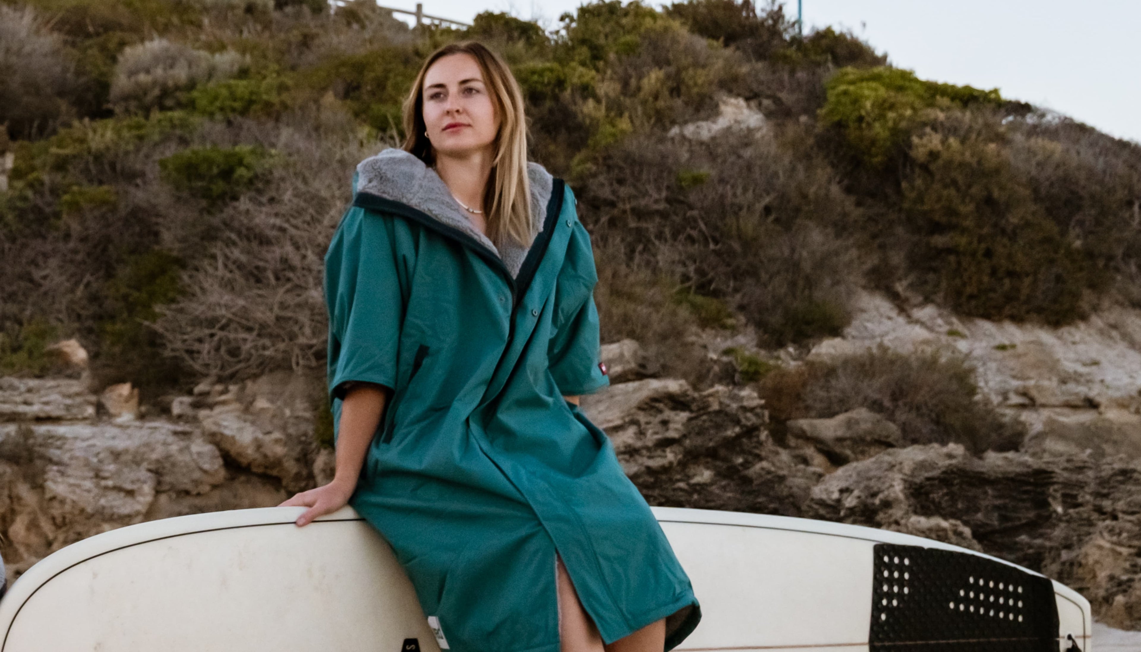 Red Original Women's Short Sleeve Pro Dry Change Robe EVO - Teal – Red ...