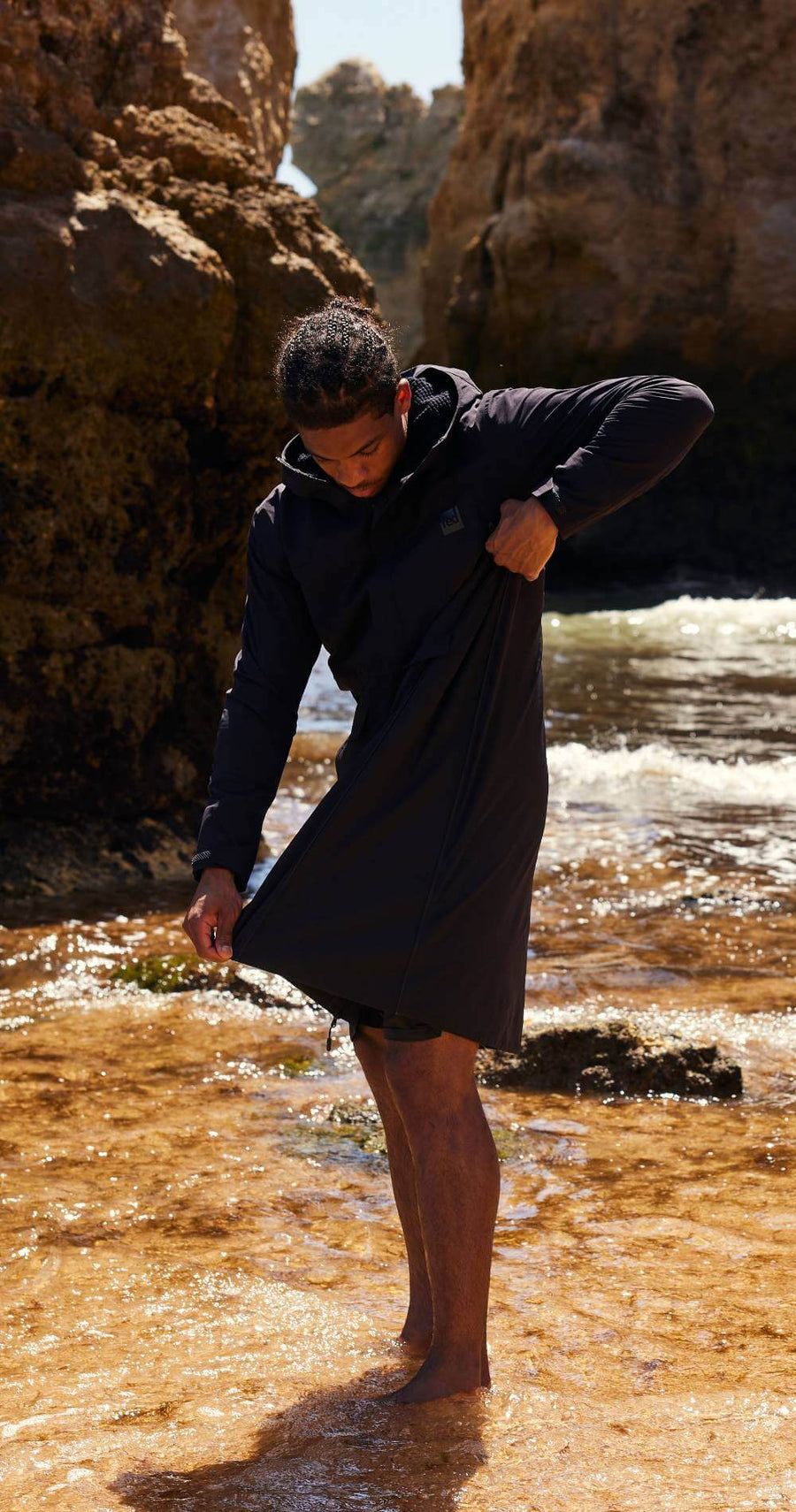 Men's Pursuit Waterproof Lightweight Changing Robe Jacket - Black – Red ...