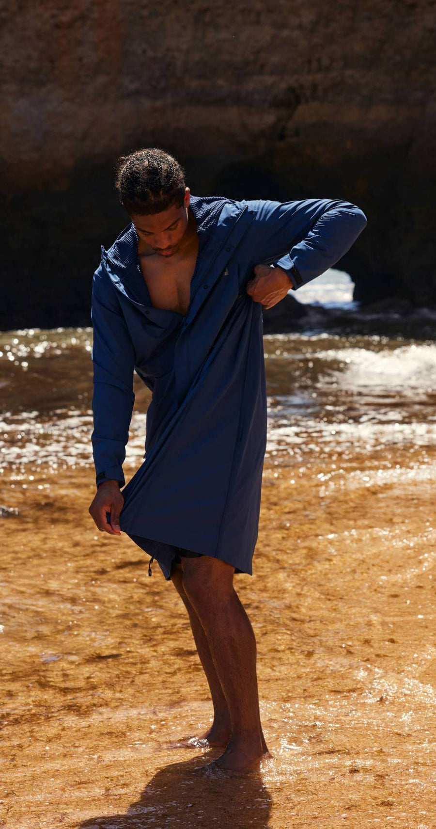 Men's Pursuit Waterproof Lightweight Changing Robe Jacket-Ocean Blue ...